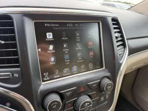 Black Jeep Grand Cherokee 2014 in Siauliai, with an engine capacity of 5.65 L and mileage of 217 thousand km for 8300 €, photo 11 on AUTOMOTO.COM.LV