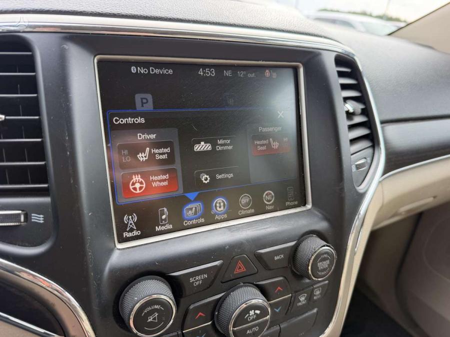 Black Jeep Grand Cherokee 2014 in Siauliai, with an engine capacity of 5.65 L and mileage of 217 thousand km for 8300 €, photo 12 on AUTOMOTO.COM.LV