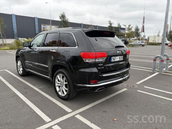 Джип Гранд Чероки 2014 в Рига на AUTOMOTO.COM.LV Черный Джип Гранд Чероки 2014 в Рига, объемом двигателя 3.00 л и пробегом 237 тыс. км за 11550 €, фото 4 на AUTOMOTO.COM.LV