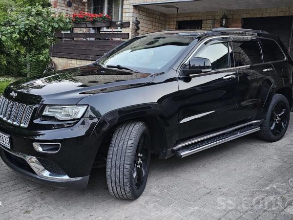 Melns Jeep Grand Cherokee 2014 Ogre, ar dzinēja tilpumu 3.00 L un nobraukumu 219 tūkst. km par 12000 €, foto 1 vietnē AUTOMOTO.COM.LV
