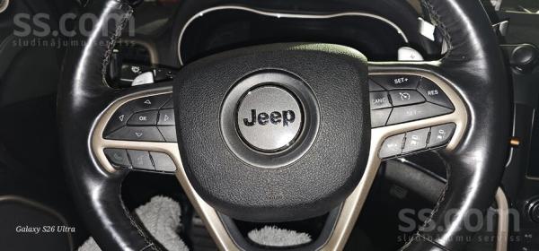 Melns Jeep Grand Cherokee 2014 Ogre, ar dzinēja tilpumu 3.00 L un nobraukumu 219 tūkst. km par 12000 €, foto 6 vietnē AUTOMOTO.COM.LV
