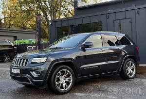 Black Jeep Grand Cherokee 2014 in Tallinn, with an engine capacity of 3.00 L and mileage of 226 thousand km for 13200 €, photo 3 on AUTOMOTO.COM.LV