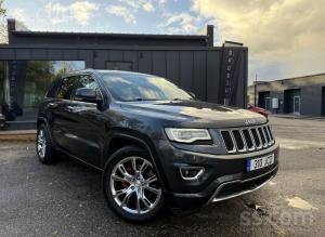 Black Jeep Grand Cherokee 2014 in Tallinn, with an engine capacity of 3.00 L and mileage of 226 thousand km for 13200 €, photo 8 on AUTOMOTO.COM.LV