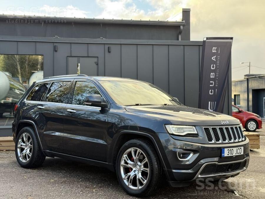 Black Jeep Grand Cherokee 2014 in Tallinn, with an engine capacity of 3.00 L and mileage of 226 thousand km for 13200 €, photo 10 on AUTOMOTO.COM.LV