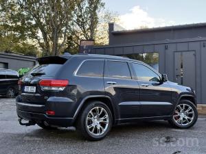 Black Jeep Grand Cherokee 2014 in Tallinn, with an engine capacity of 3.00 L and mileage of 226 thousand km for 13200 €, photo 13 on AUTOMOTO.COM.LV