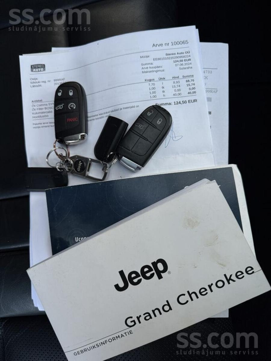 Black Jeep Grand Cherokee 2014 in Tallinn, with an engine capacity of 3.00 L and mileage of 226 thousand km for 13200 €, photo 30 on AUTOMOTO.COM.LV