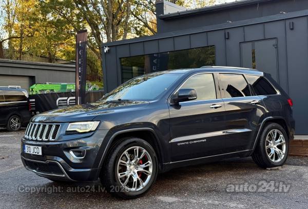 Melns Jeep Grand Cherokee 2014 Tallina, ar dzinēja tilpumu 3.00 L un nobraukumu 226 tūkst. km par 13200 €, foto 5 vietnē AUTOMOTO.COM.LV