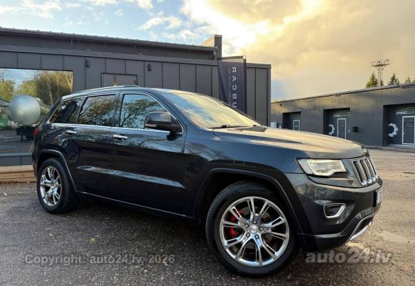 Melns Jeep Grand Cherokee 2014 Tallina, ar dzinēja tilpumu 3.00 L un nobraukumu 226 tūkst. km par 13200 €, foto 10 vietnē AUTOMOTO.COM.LV