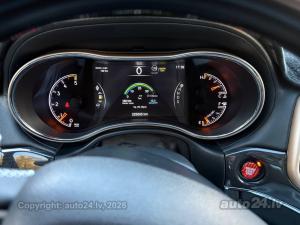 Melns Jeep Grand Cherokee 2014 Tallina, ar dzinēja tilpumu 3.00 L un nobraukumu 226 tūkst. km par 13200 €, foto 23 vietnē AUTOMOTO.COM.LV