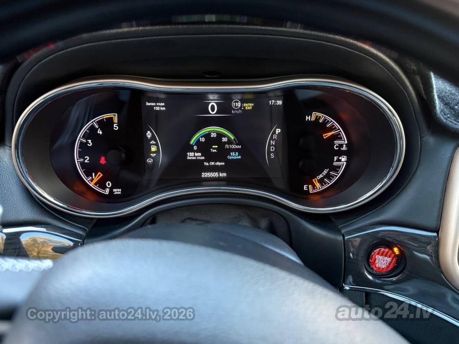 Melns Jeep Grand Cherokee 2014 Tallina, ar dzinēja tilpumu 3.00 L un nobraukumu 226 tūkst. km par 13200 €, foto 23 vietnē AUTOMOTO.COM.LV