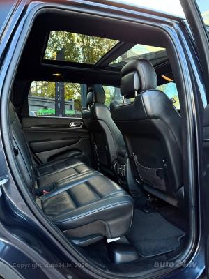 Melns Jeep Grand Cherokee 2014 Tallina, ar dzinēja tilpumu 3.00 L un nobraukumu 226 tūkst. km par 13200 €, foto 28 vietnē AUTOMOTO.COM.LV