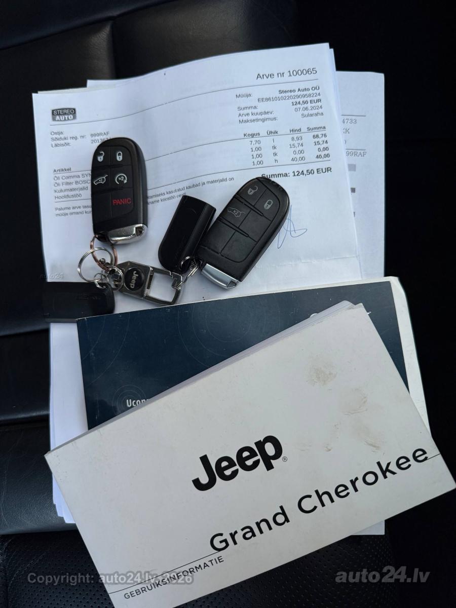 Melns Jeep Grand Cherokee 2014 Tallina, ar dzinēja tilpumu 3.00 L un nobraukumu 226 tūkst. km par 13200 €, foto 30 vietnē AUTOMOTO.COM.LV