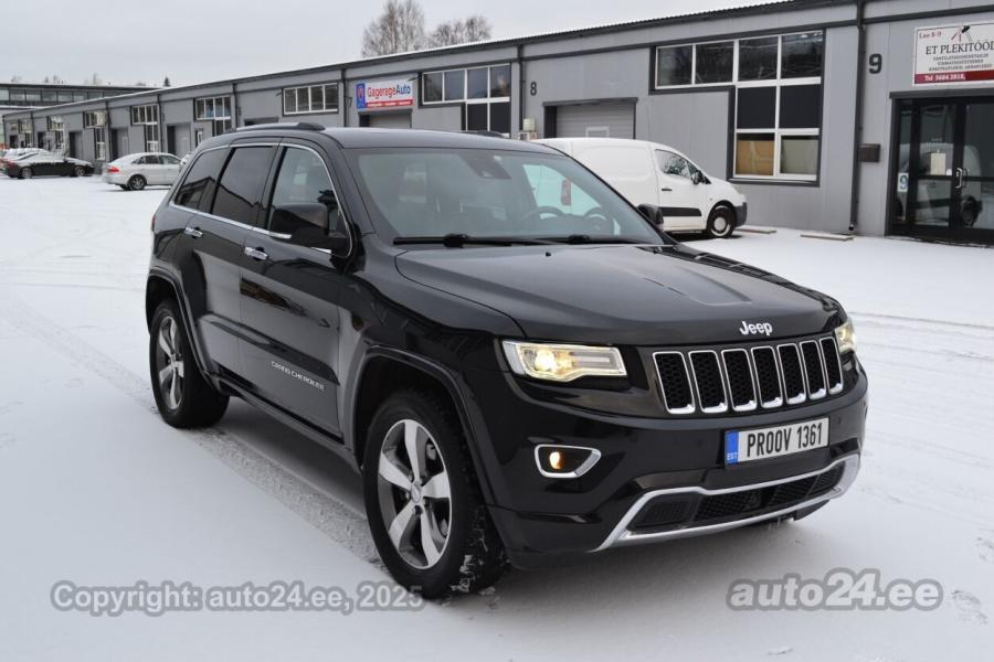 Black Jeep Grand Cherokee 2015 in Parnu, with an engine capacity of 3.00 L and mileage of 215 thousand km for 15000 €, photo 1 on AUTOMOTO.COM.LV