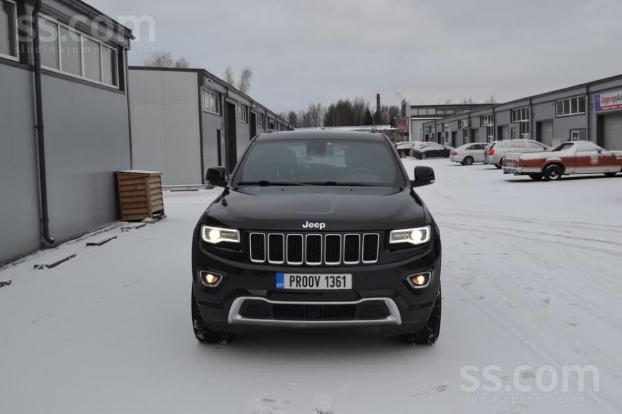 Black Jeep Grand Cherokee 2015 in Tallinn, with an engine capacity of 3.00 L and mileage of 215 thousand km for 15500 €, photo 3 on AUTOMOTO.COM.LV