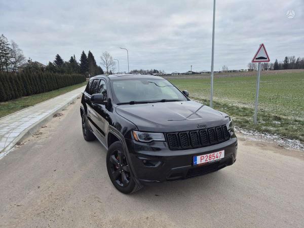 Melns Jeep Grand Cherokee 2015 Šauļi, ar dzinēja tilpumu 3.60 L un nobraukumu 264 tūkst. km par 13500 €, foto 5 vietnē AUTOMOTO.COM.LV