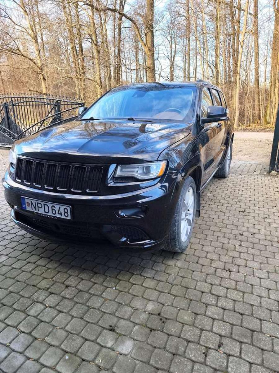 Black Jeep Grand Cherokee 2015 in Klaipeda, with an engine capacity of 3.60 L and mileage of 218 thousand km for 19500 €, photo 2 on AUTOMOTO.COM.LV