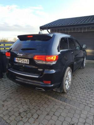 Black Jeep Grand Cherokee 2015 in Klaipeda, with an engine capacity of 3.60 L and mileage of 218 thousand km for 19500 €, photo 7 on AUTOMOTO.COM.LV