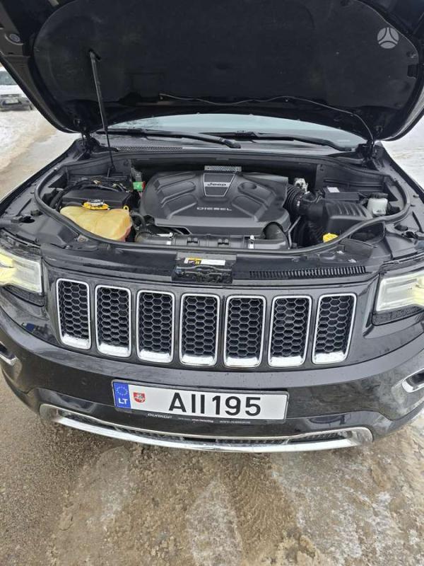 Black Jeep Grand Cherokee 2015 in Marijampole, with an engine capacity of 2.99 L and mileage of 136 thousand km for 16600 €, photo 7 on AUTOMOTO.COM.LV