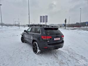 Melns Jeep Grand Cherokee 2015 Viļņa, ar dzinēja tilpumu 3.60 L un nobraukumu 309 tūkst. km par 13000 €, foto 2 vietnē AUTOMOTO.COM.LV