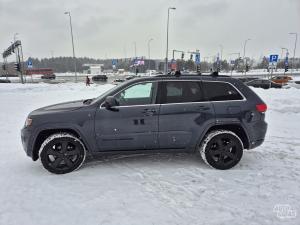 Melns Jeep Grand Cherokee 2015 Viļņa, ar dzinēja tilpumu 3.60 L un nobraukumu 309 tūkst. km par 13000 €, foto 3 vietnē AUTOMOTO.COM.LV