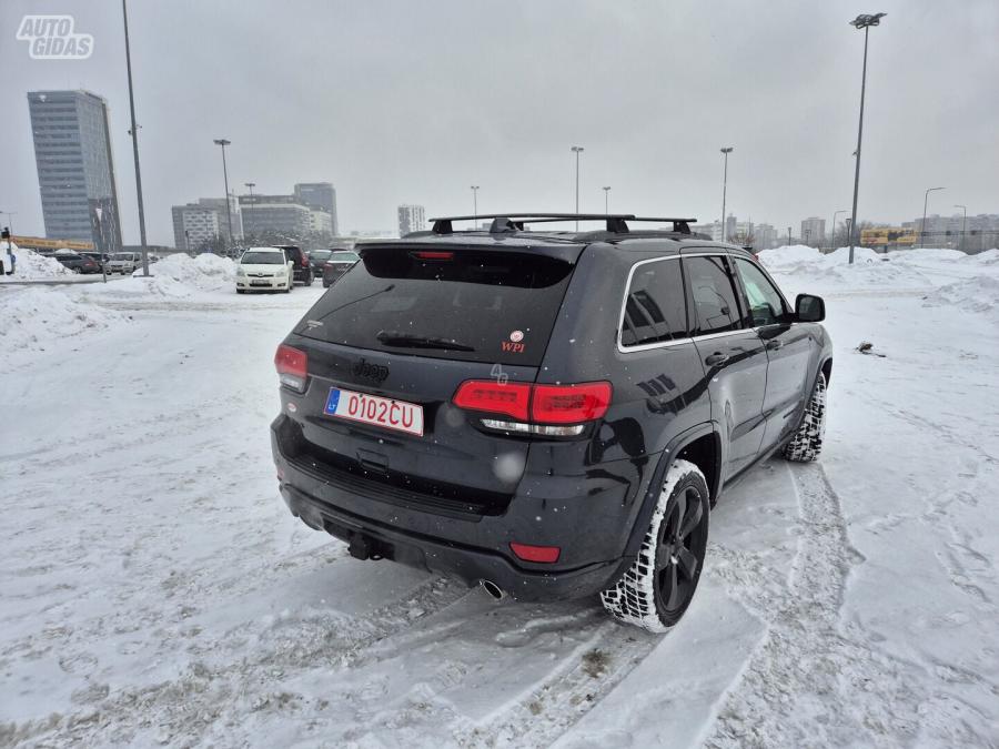 Melns Jeep Grand Cherokee 2015 Viļņa, ar dzinēja tilpumu 3.60 L un nobraukumu 309 tūkst. km par 13000 €, foto 5 vietnē AUTOMOTO.COM.LV