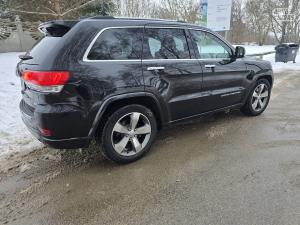 Black Jeep Grand Cherokee 2015 in Marijampole, with an engine capacity of 3.00 L and mileage of 14 thousand km for 16400 €, photo 3 on AUTOMOTO.COM.LV