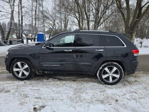 Black Jeep Grand Cherokee 2015 in Marijampole, with an engine capacity of 3.00 L and mileage of 14 thousand km for 16400 €, photo 5 on AUTOMOTO.COM.LV