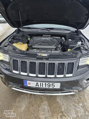 Black Jeep Grand Cherokee 2015 in Marijampole, with an engine capacity of 3.00 L and mileage of 14 thousand km for 16400 €, photo 8 on AUTOMOTO.COM.LV
