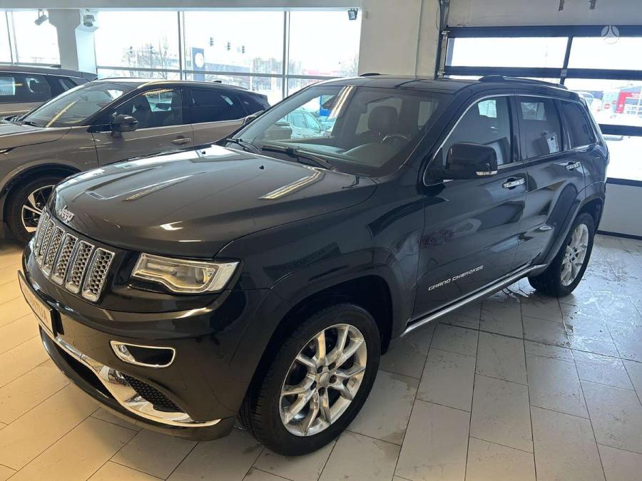 Melns Jeep Grand Cherokee 2015 Šauļi, ar dzinēja tilpumu 2.99 L un nobraukumu 151 tūkst. km par 14500 €, foto 3 vietnē AUTOMOTO.COM.LV