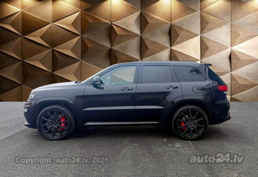 Melns Jeep Grand Cherokee 2015 Tallina, ar dzinēja tilpumu 6.40 L un nobraukumu 162 tūkst. km par 28990 €, foto 5 vietnē AUTOMOTO.COM.LV