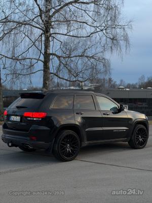Melns Jeep Grand Cherokee 2015 Tallina, ar dzinēja tilpumu 3.00 L un nobraukumu 241 tūkst. km par 15000 €, foto 4 vietnē AUTOMOTO.COM.LV