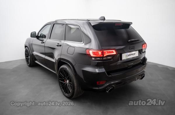 Black Jeep Grand Cherokee 2015 in Tallinn, with an engine capacity of 6.40 L and mileage of 203 thousand km for 22999 €, photo 6 on AUTOMOTO.COM.LV