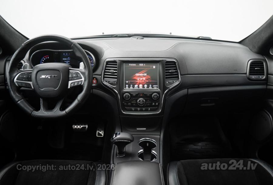 Melns Jeep Grand Cherokee 2015 Tallina, ar dzinēja tilpumu 6.40 L un nobraukumu 203 tūkst. km par 22999 €, foto 13 vietnē AUTOMOTO.COM.LV