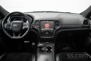 Melns Jeep Grand Cherokee 2015 Rīga, ar dzinēja tilpumu 6.40 L un nobraukumu 203 tūkst. km par 22999 €, foto 13 vietnē AUTOMOTO.COM.LV