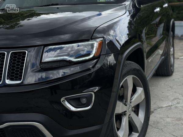 Black Jeep Grand Cherokee 2015 in Vilnius, with an engine capacity of 3.60 L and mileage of 237 thousand km for 14200 €, photo 2 on AUTOMOTO.COM.LV
