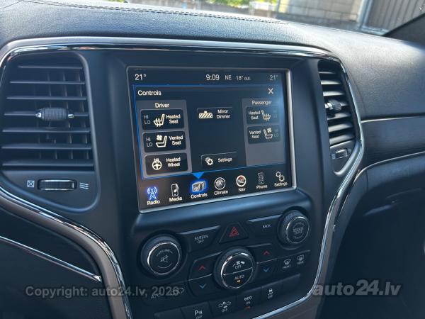 Melns Jeep Grand Cherokee 2015 Tallina, ar dzinēja tilpumu 3.00 L un nobraukumu 155 tūkst. km par 16300 €, foto 7 vietnē AUTOMOTO.COM.LV