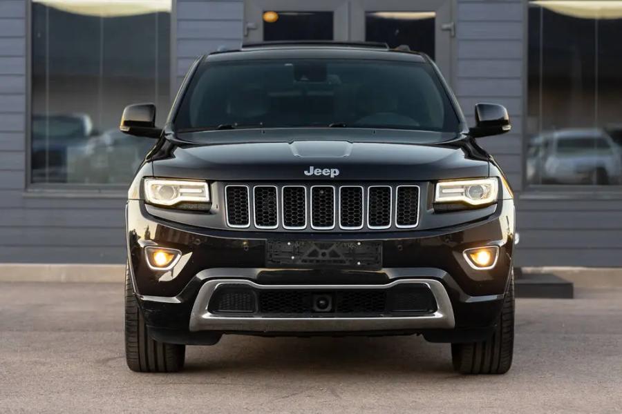 Melns Jeep Grand Cherokee 2015 Jelgava, ar dzinēja tilpumu 3.00 L un nobraukumu 230 tūkst. km par 14450 €, foto 6 vietnē AUTOMOTO.COM.LV