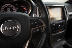 Melns Jeep Grand Cherokee 2015 Jelgava, ar dzinēja tilpumu 3.00 L un nobraukumu 230 tūkst. km par 14450 €, foto 21 vietnē AUTOMOTO.COM.LV