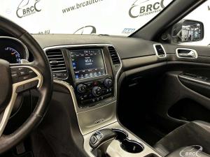Black Jeep Grand Cherokee 2015 in Vilnius, with an engine capacity of 3.60 L and mileage of 310 thousand km for 10900 €, photo 18 on AUTOMOTO.COM.LV