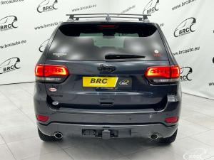 Black Jeep Grand Cherokee 2015 in Vilnius, with an engine capacity of 3.60 L and mileage of 310 thousand km for 10900 €, photo 28 on AUTOMOTO.COM.LV