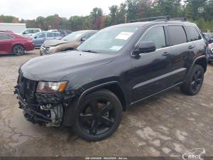 Black Jeep Grand Cherokee 2015 in Vilnius, with an engine capacity of 3.60 L and mileage of 310 thousand km for 10900 €, photo 32 on AUTOMOTO.COM.LV