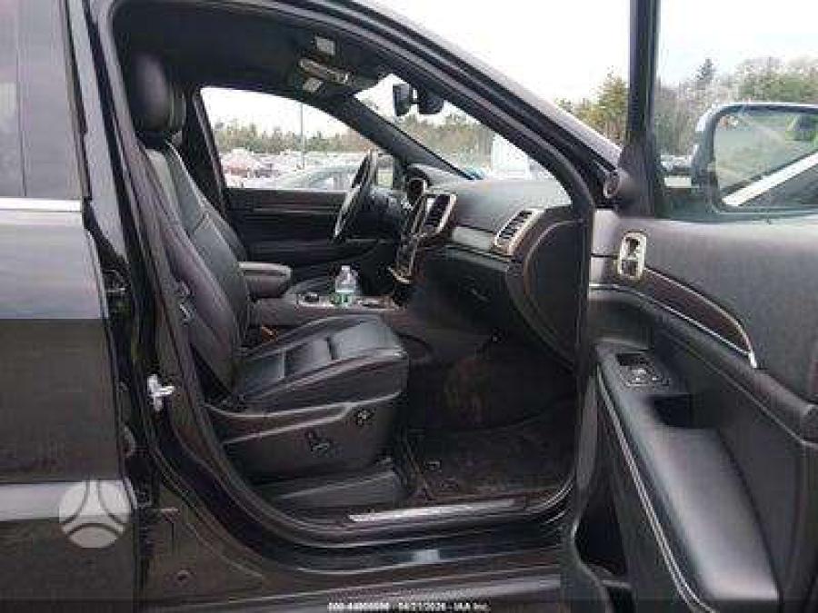 Melns Jeep Grand Cherokee 2015 Šauļi, ar dzinēja tilpumu 3.60 L un nobraukumu 260 tūkst. km par 4999 €, foto 3 vietnē AUTOMOTO.COM.LV