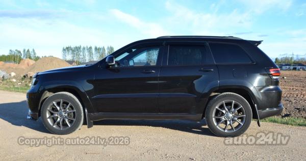 Melns Jeep Grand Cherokee 2015 Tallina, ar dzinēja tilpumu 3.00 L un nobraukumu 150 tūkst. km par 16499 €, foto 5 vietnē AUTOMOTO.COM.LV