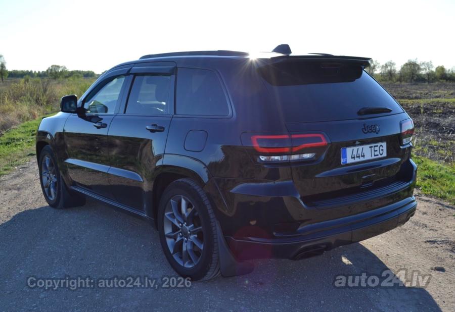Melns Jeep Grand Cherokee 2015 Tallina, ar dzinēja tilpumu 3.00 L un nobraukumu 150 tūkst. km par 16499 €, foto 7 vietnē AUTOMOTO.COM.LV