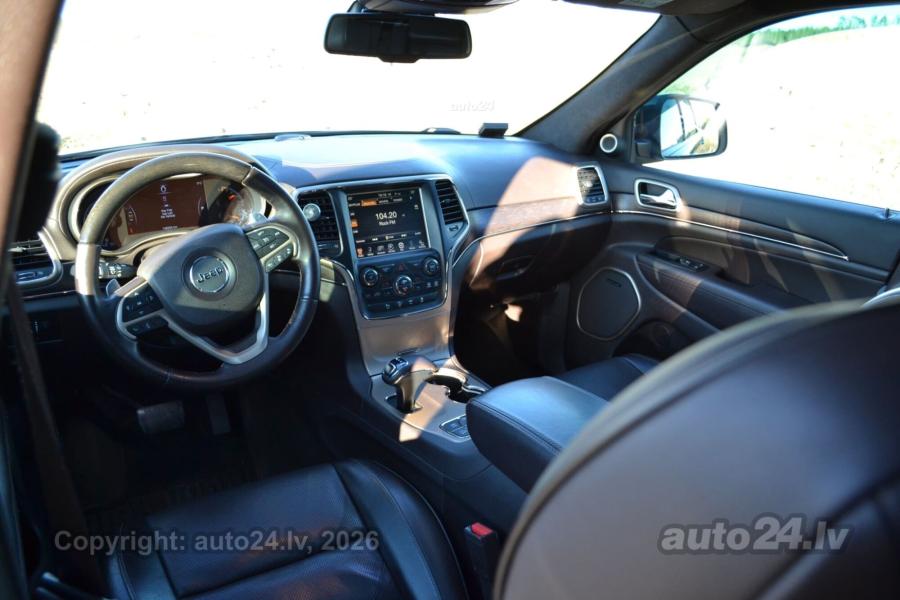 Melns Jeep Grand Cherokee 2015 Tallina, ar dzinēja tilpumu 3.00 L un nobraukumu 150 tūkst. km par 16499 €, foto 11 vietnē AUTOMOTO.COM.LV