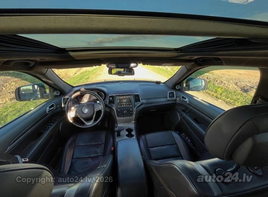 Melns Jeep Grand Cherokee 2015 Tallina, ar dzinēja tilpumu 3.00 L un nobraukumu 150 tūkst. km par 16499 €, foto 12 vietnē AUTOMOTO.COM.LV