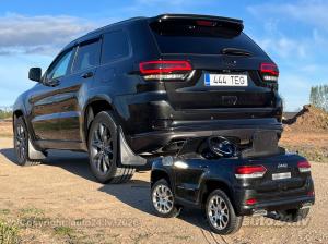 Melns Jeep Grand Cherokee 2015 Tallina, ar dzinēja tilpumu 3.00 L un nobraukumu 150 tūkst. km par 16499 €, foto 18 vietnē AUTOMOTO.COM.LV