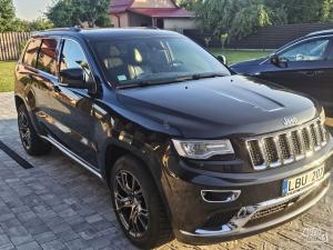 Black Jeep Grand Cherokee 2015 in Mazeikiai, with an engine capacity of 3.00 L and mileage of 250 thousand km for 14500 €, photo  on AUTOMOTO.COM.LV