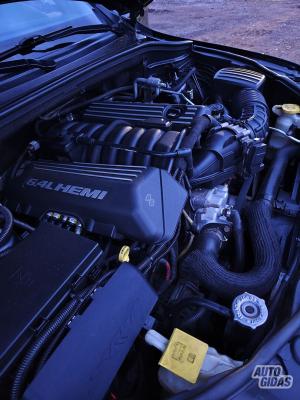 Melns Jeep Grand Cherokee 2015 Kauņa, ar dzinēja tilpumu 6.40 L un nobraukumu 170 tūkst. km par 24000 €, foto 3 vietnē AUTOMOTO.COM.LV