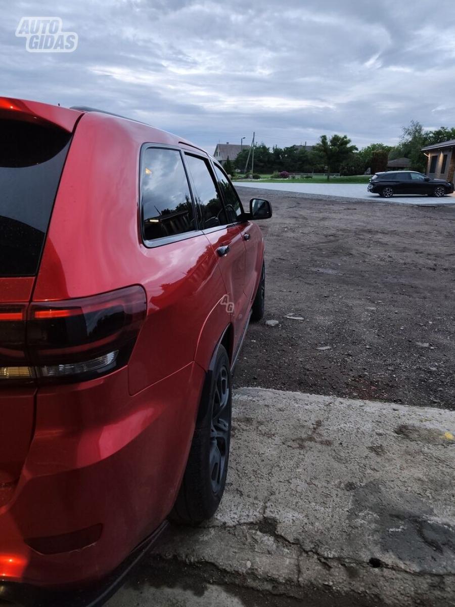 Melns Jeep Grand Cherokee 2015 Kauņa, ar dzinēja tilpumu 6.40 L un nobraukumu 170 tūkst. km par 24000 €, foto 6 vietnē AUTOMOTO.COM.LV